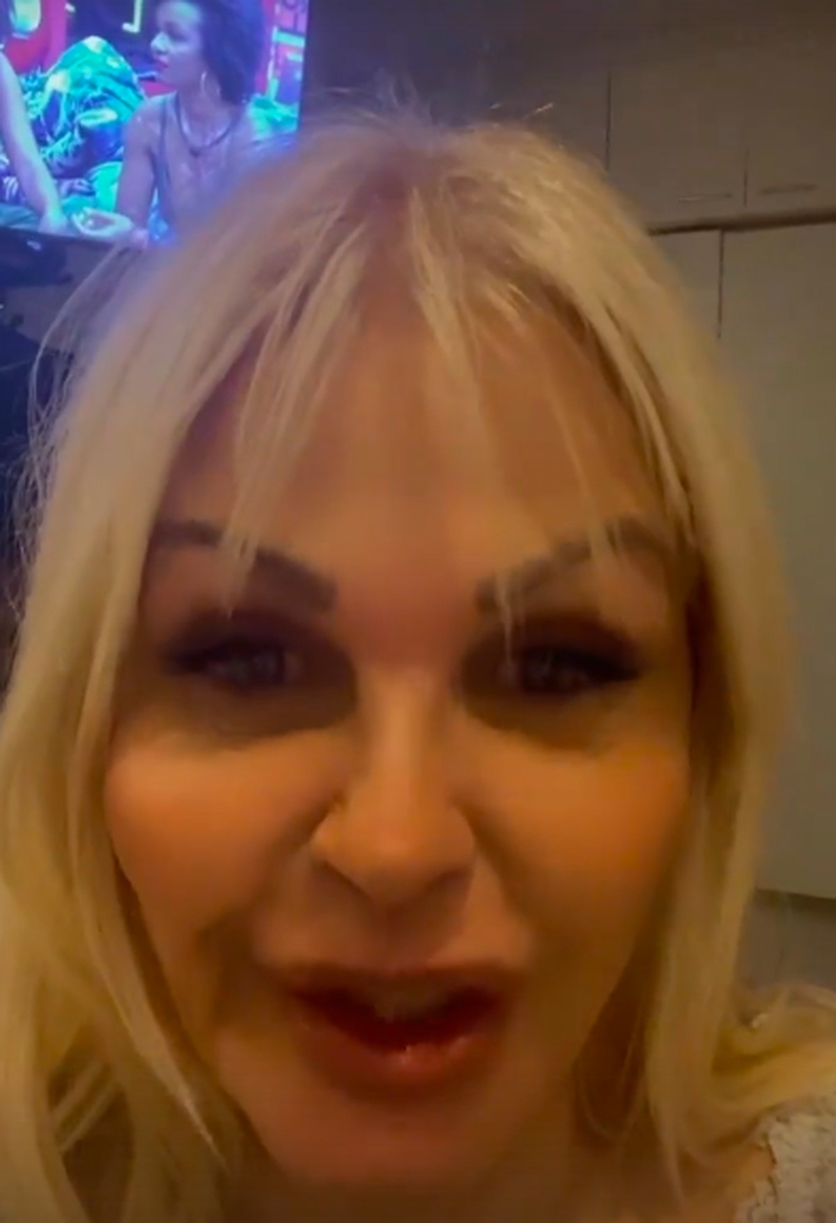 Monique Evans sobre Arthur Aguiar: "Tem que aprender a chorar melhor ...